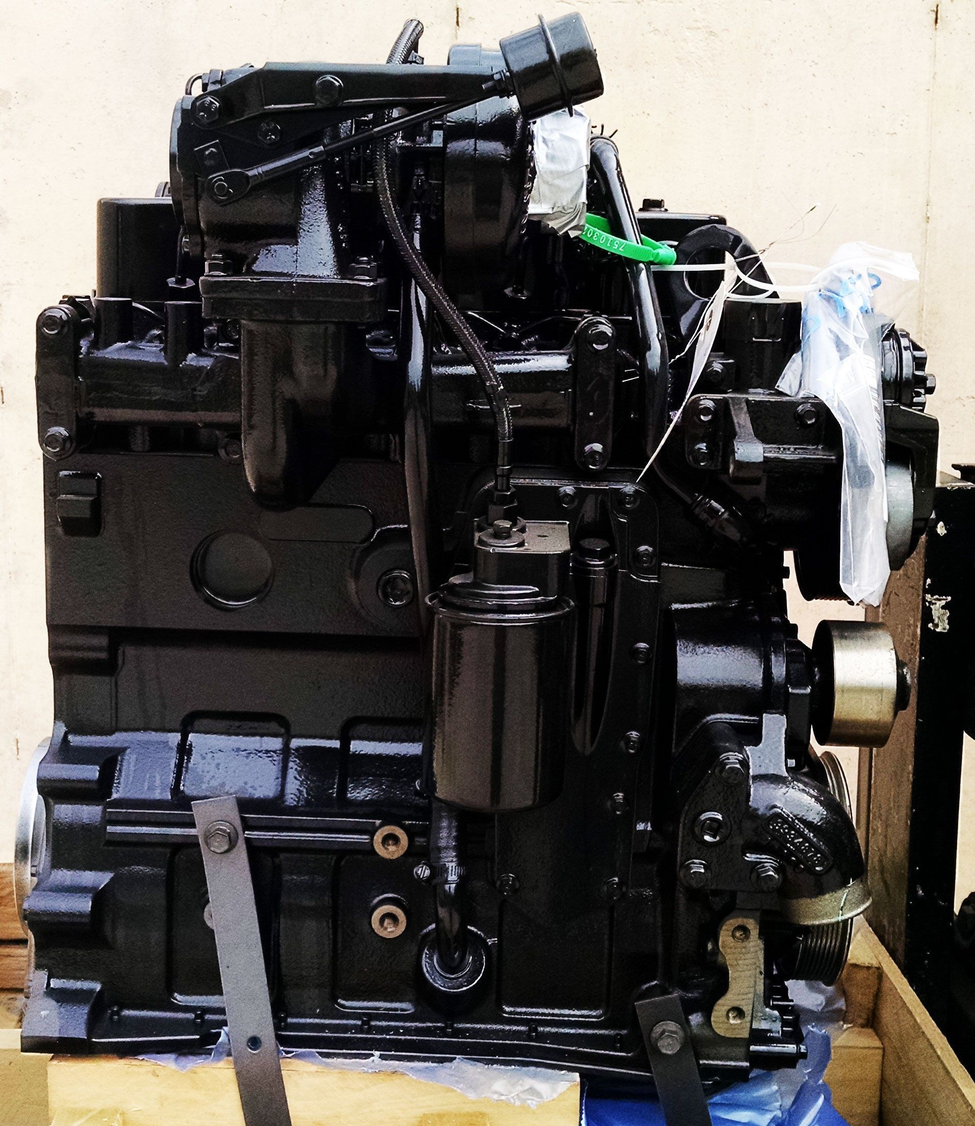 Cummins CM 4BTA Engine Complete New ESN: 73075753 CPL: 2351 OEM ...